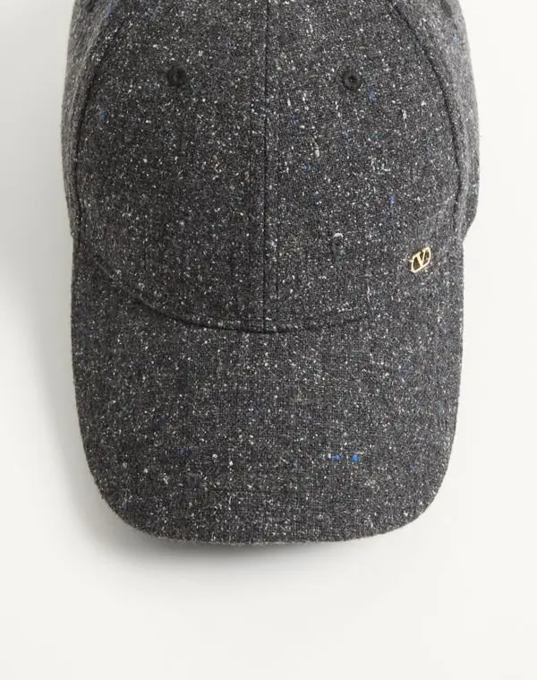 Valentino Garavani Vlogo Signature Baseball Cap