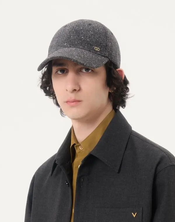 Valentino Garavani Vlogo Signature Baseball Cap