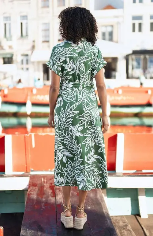 YUMI Leaf Print Midi Shirt Dress