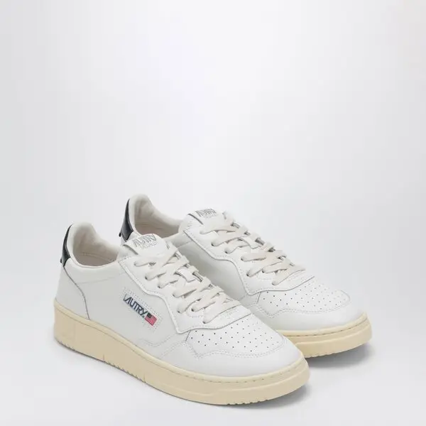 AUTRY Medalist Leather Sneakers - White
