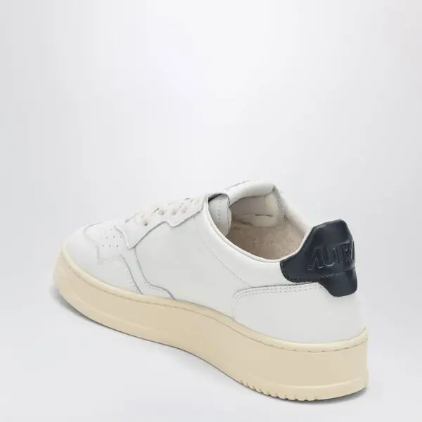 AUTRY Medalist Leather Sneakers - White