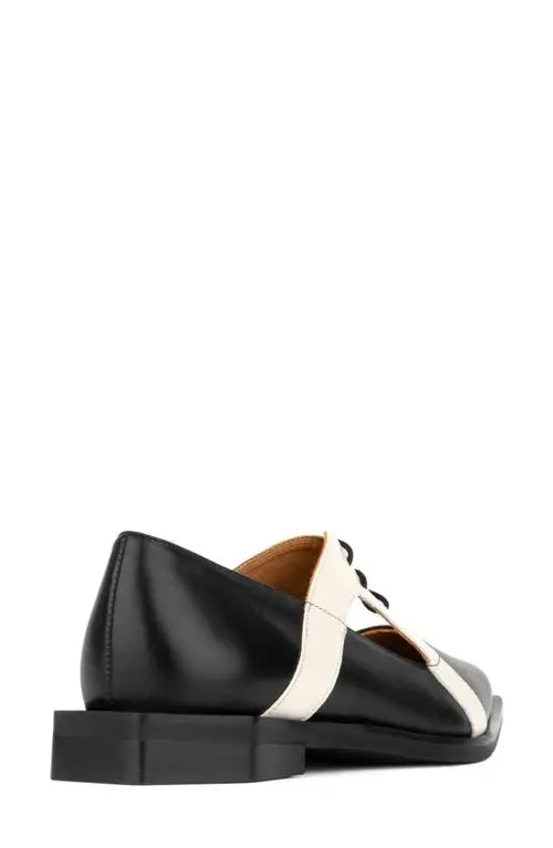EMBASSY LONDON Harlowe Pointed Toe Flat - Black
