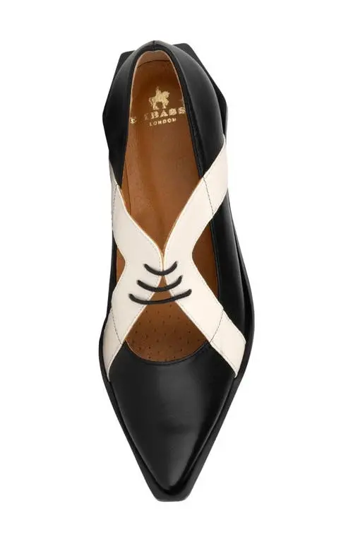 EMBASSY LONDON Harlowe Pointed Toe Flat - Black