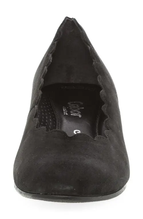 Gabor Scalloped Pump