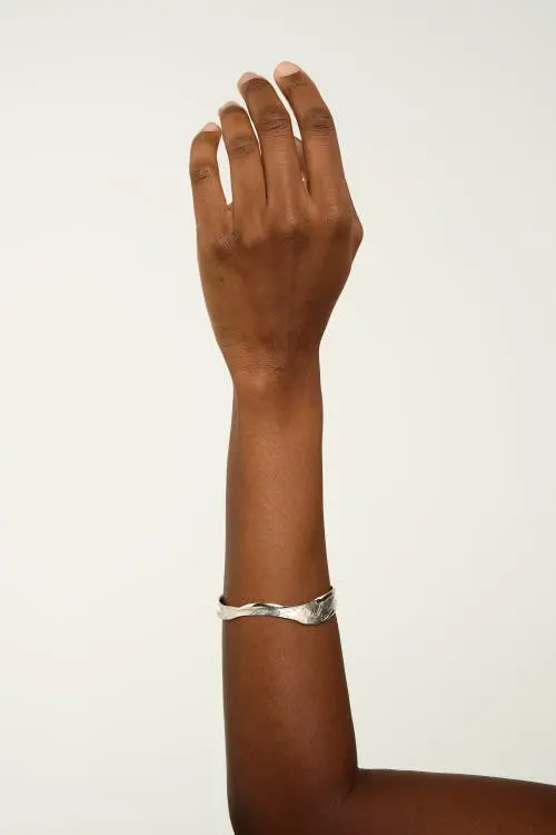 TUTTI Edge Bangle - Silver