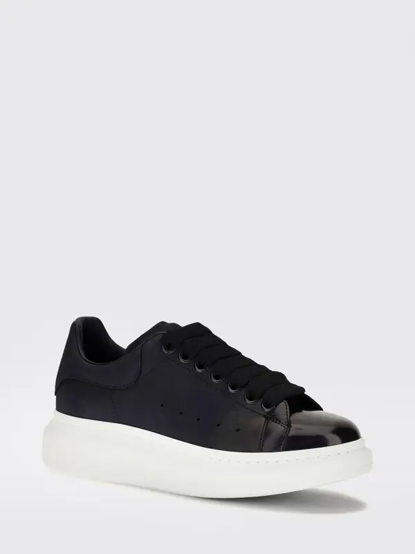 Alexander McQueen Oversize Low-top Calfskin Trainers With Chunky Sole - Blue