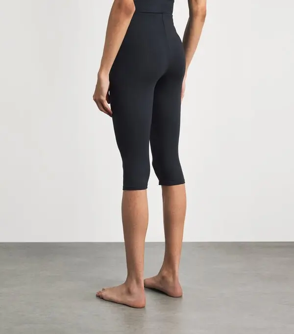 SKIMS Smooth Layers Capri Pants