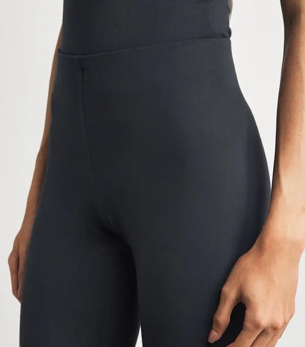 SKIMS Smooth Layers Capri Pants