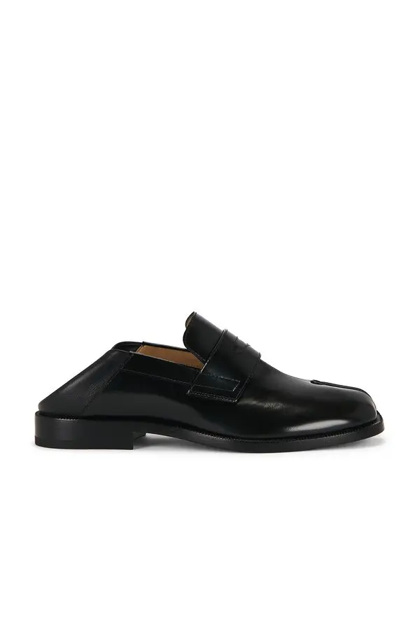 MAISON MARGIELA Tabi Leather Loafers