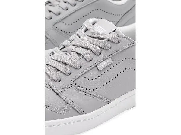 VANS Court Low Athletic Shoes Marshmallow - Gray