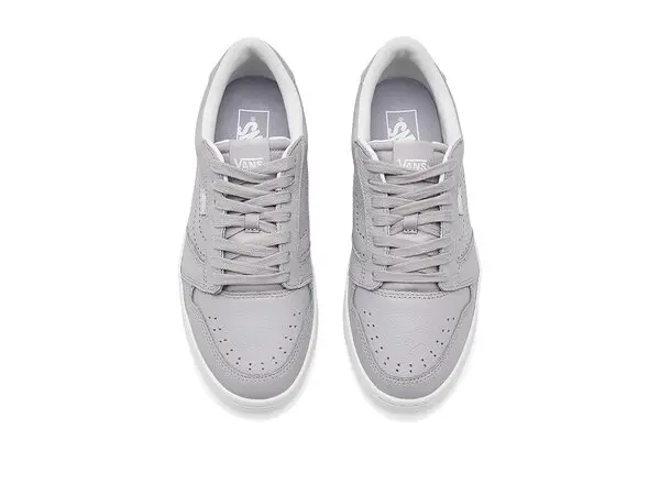 VANS Court Low Athletic Shoes Marshmallow - Gray