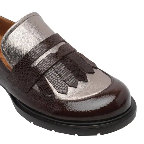 Chie Mihara Round-toe Loafers