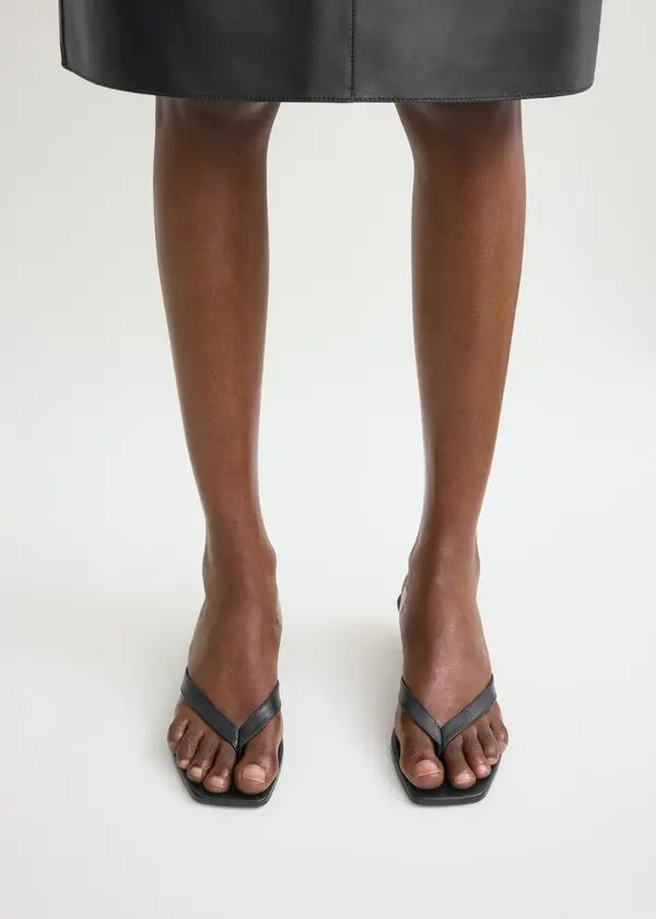 TOTEME Leather Heeled Flip Flops