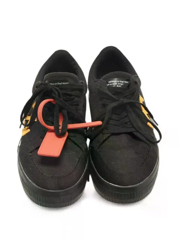 Off-White Vulcanized Low-top Sneakers