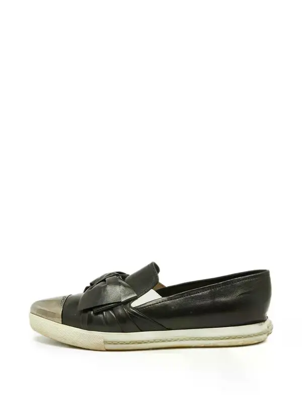 Miu Miu Leather Knot Bow Loafers - Black