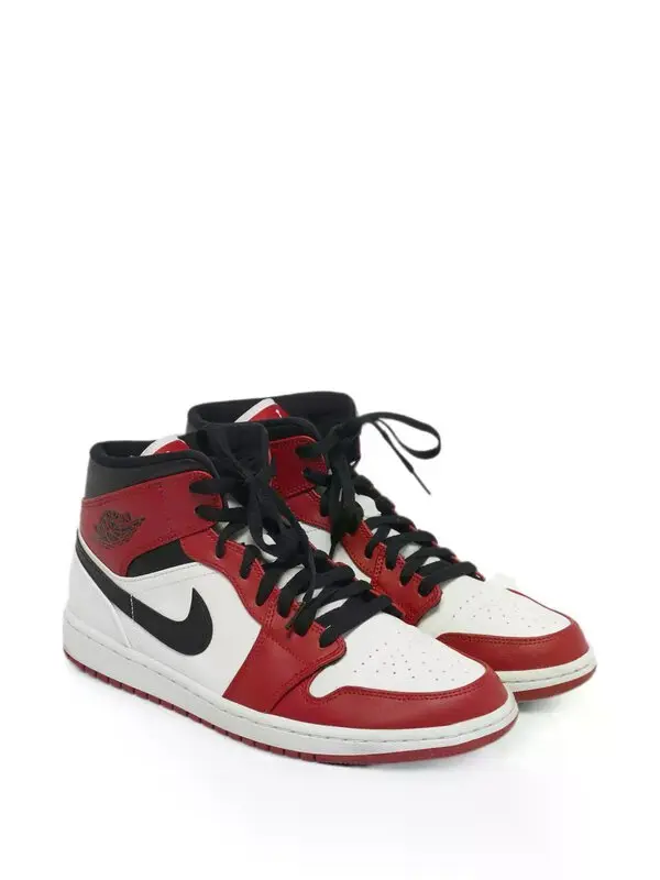 JORDAN 1 Chicago Mid Top Sneakers