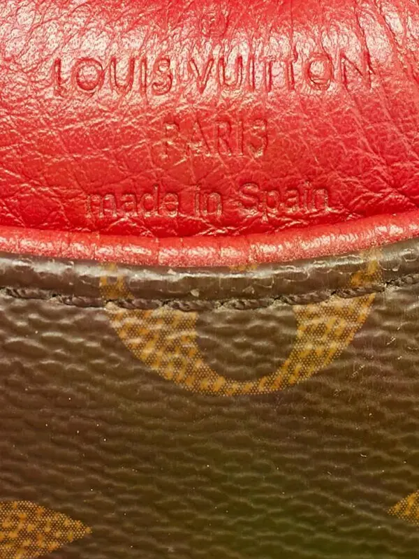 LOUIS VUITTON Pallas Chain Monogram Canvas Handbag - Brown