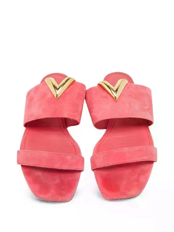 LOUIS VUITTON Essential V Suede Slides