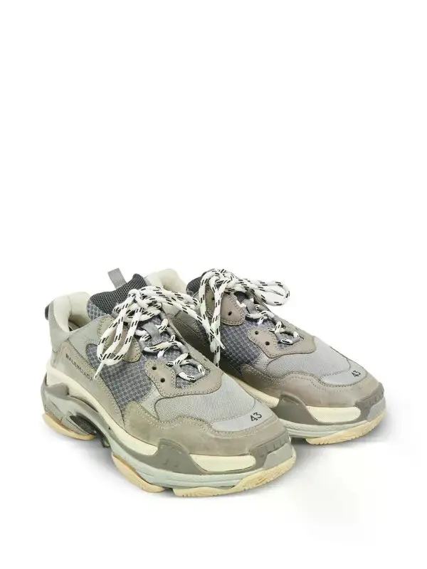 Balenciaga Triple S Low-top Sneakers - Grey