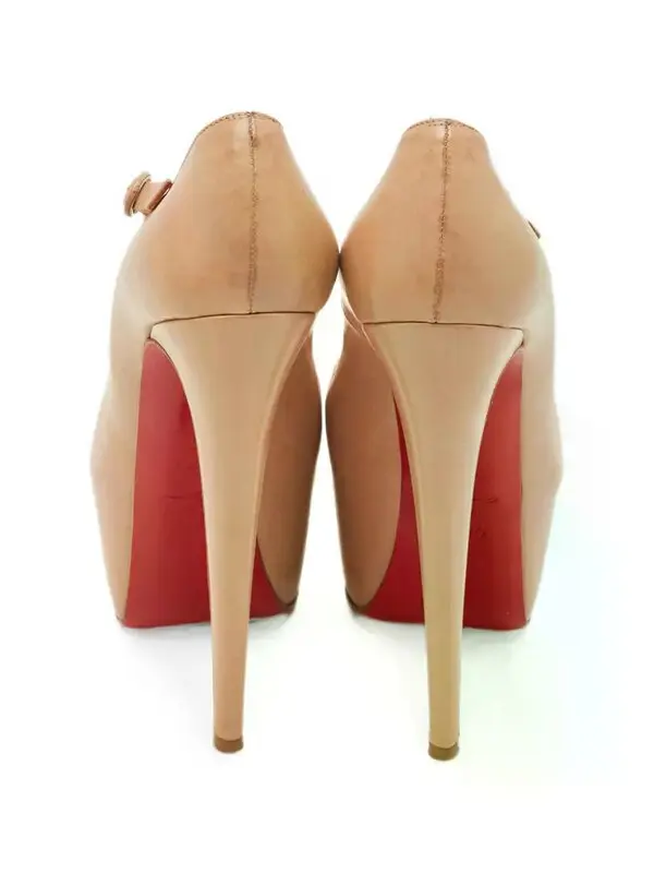 CHRISTIAN LOUBOUTIN Lady Daf Pumps - Neutrals