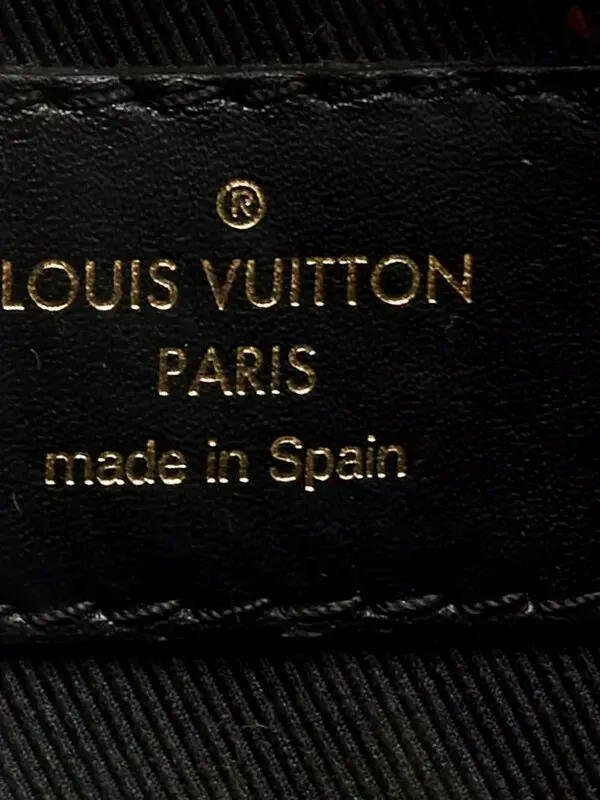 LOUIS VUITTON Saintonge Monogram Cross Body Bag