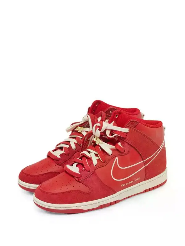 Nike Dunk High Se First Use Sneakers