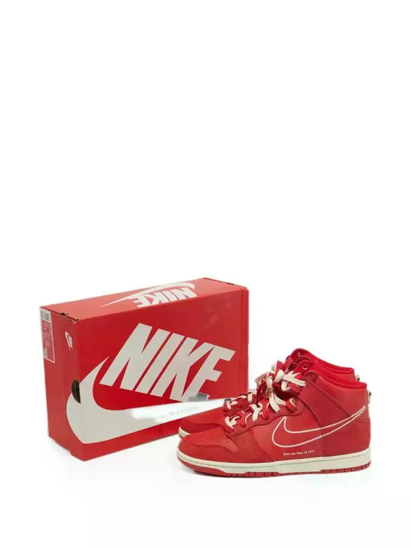 Nike Dunk High Se First Use Sneakers