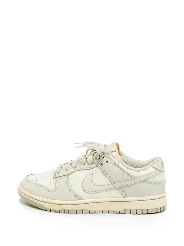 JORDAN Dunk Leather Sneakers - White
