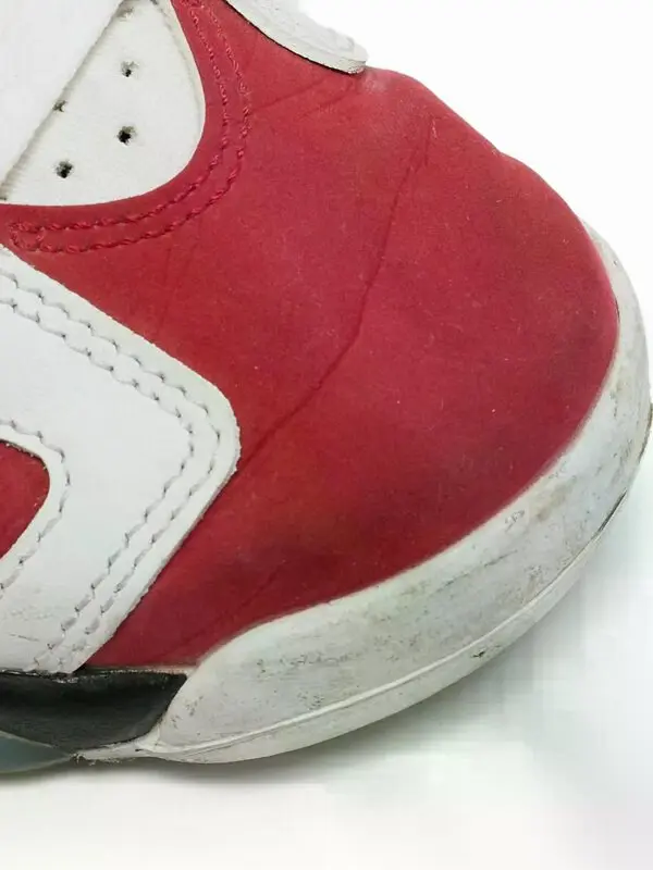JORDAN Air Carmine 6 Retro Sneakers