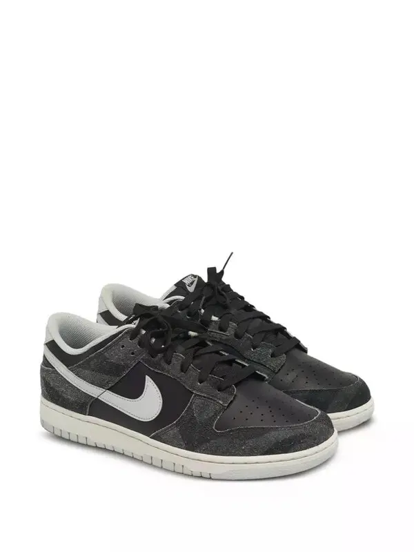 Nike Dunk Low Retro Prm Zebra Sneakers