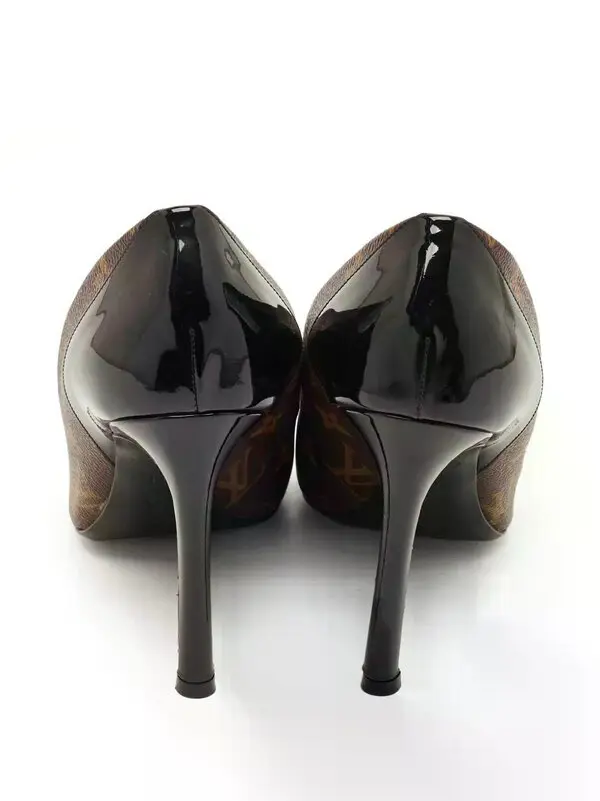 LOUIS VUITTON Cherie Monogram Pumps