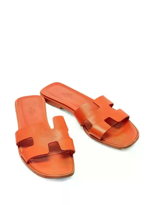 Hermès Oran Leather Flat Sandals