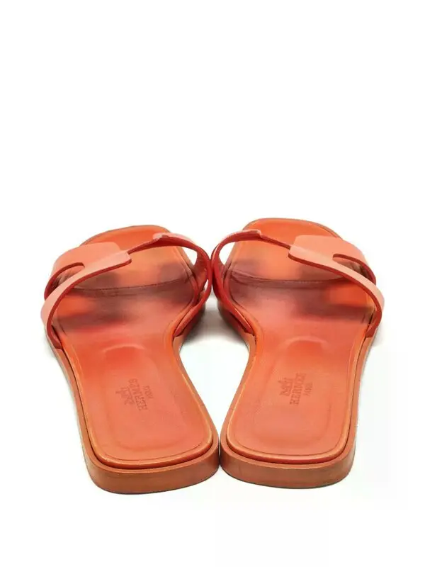 Hermès Oran Leather Flat Sandals
