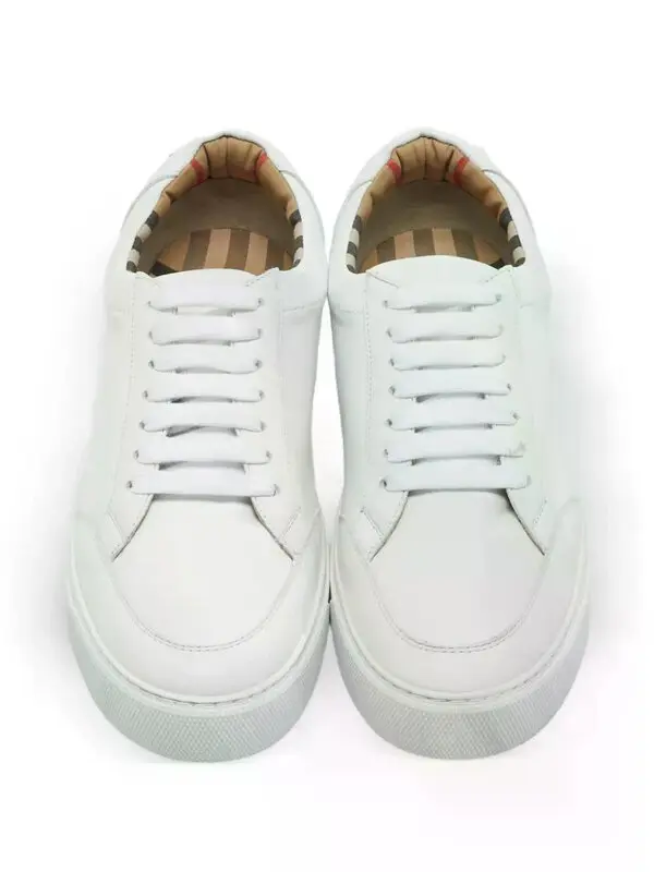 Burberry Salmond Sneakers