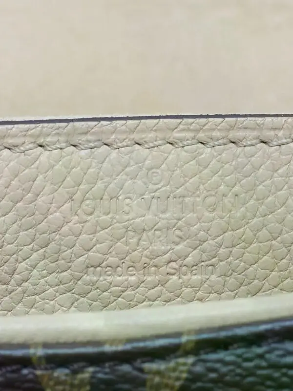 LOUIS VUITTON 2015 Pallas Chain Monogram Shoulder Bag