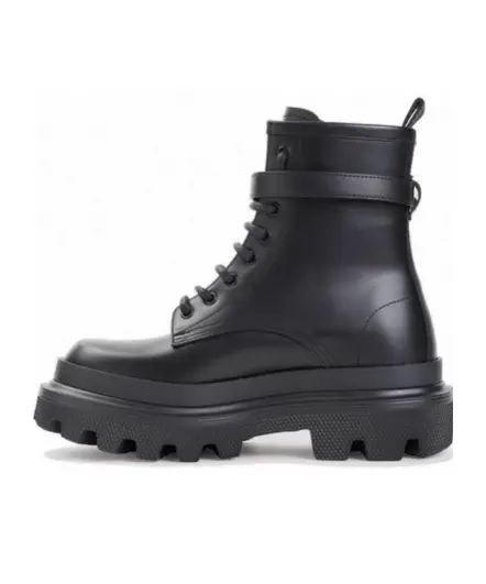 Dolce & Gabbana Dolce Gabbana Logo Plaque Round Toe Ankle Boots