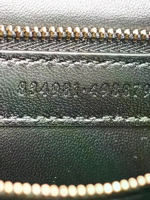 Gucci Medium Leather Tote Bag