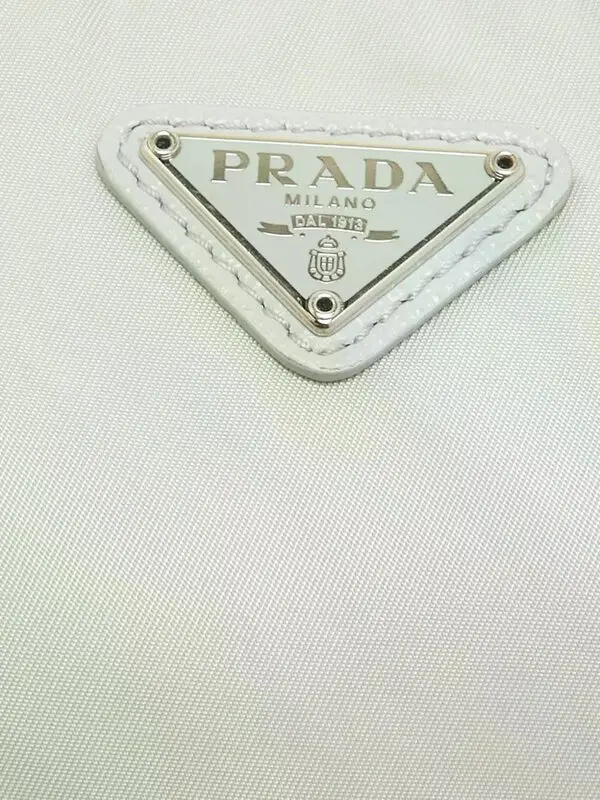 Prada Re-edition 2005 Crossbody Bag