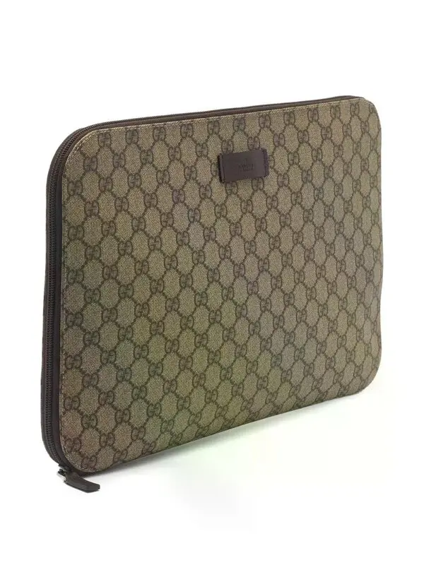 Gucci Gg Supreme Clutch Bag