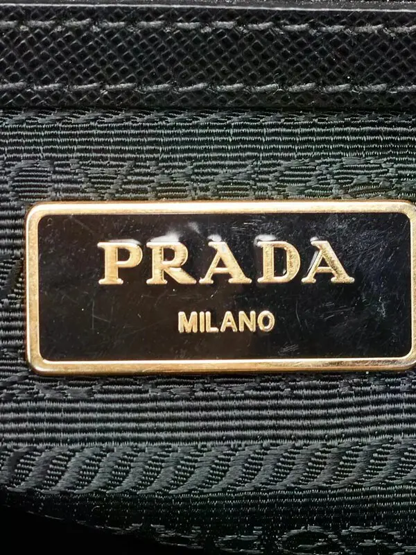 Prada Medium Galleria Saffiano Tote Bag - Black