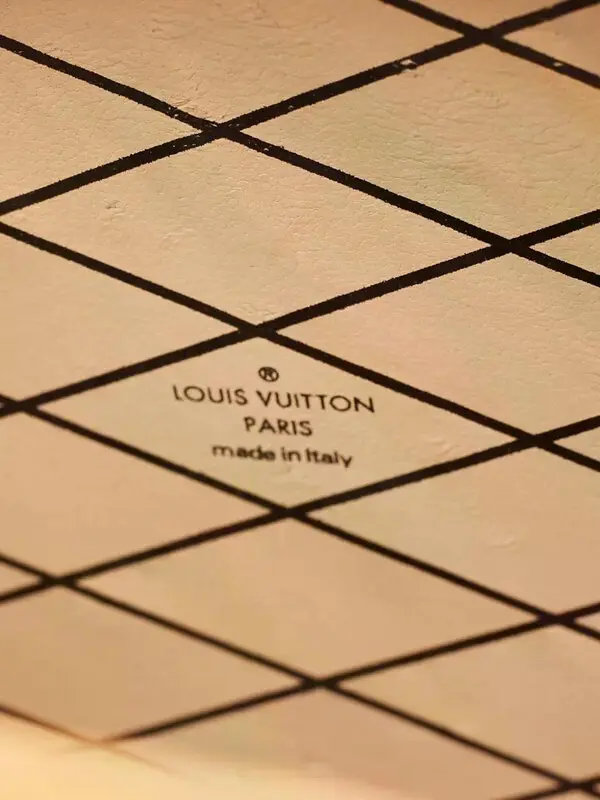 LOUIS VUITTON Boite Chapeau Petite Monogram Tote Bag