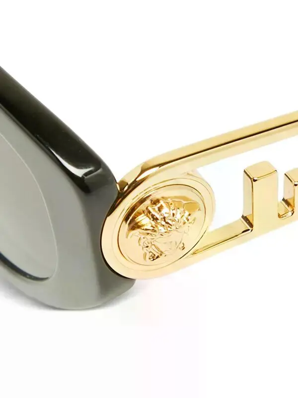 Fendi Oval Frame Sunglasses