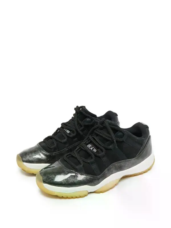 JORDAN 11 Low Barons Sneakers - Black