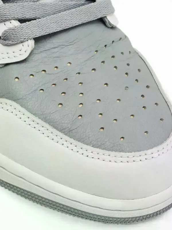 JORDAN Air 1 Retro High Og Sneakers - White