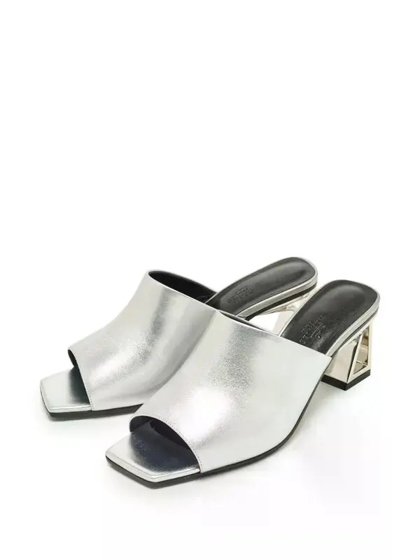 Hermès Kylie Leather Sandals