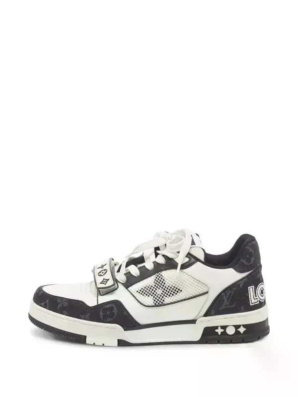 LOUIS VUITTON Monogram Sneakers