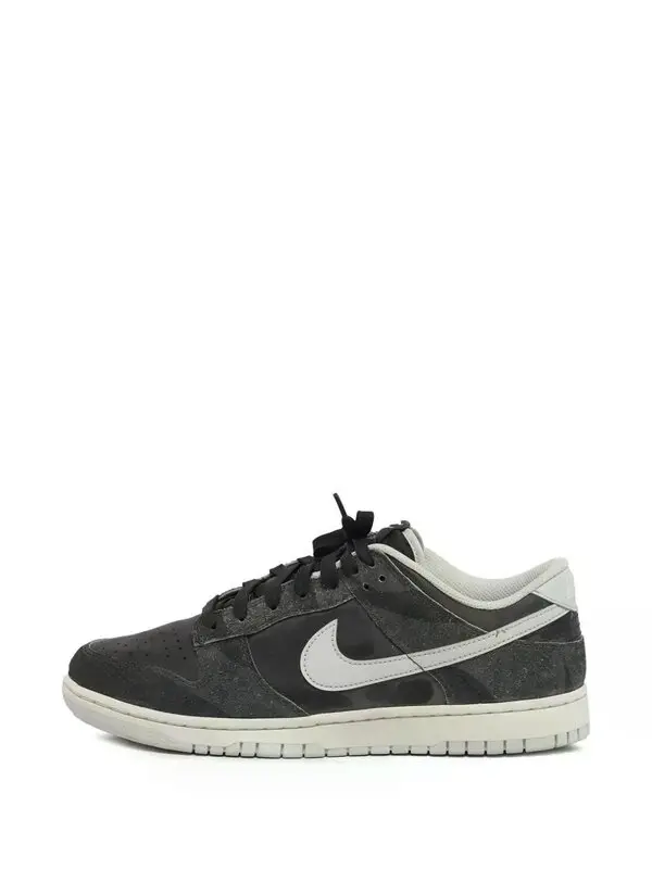 Nike Dunk Low Retro Prm Zebra Sneakers