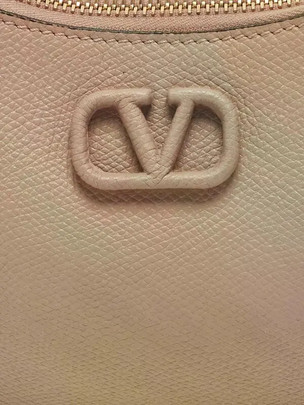 Valentino Garavani Vlogo Shoulder Bag - Neutrals