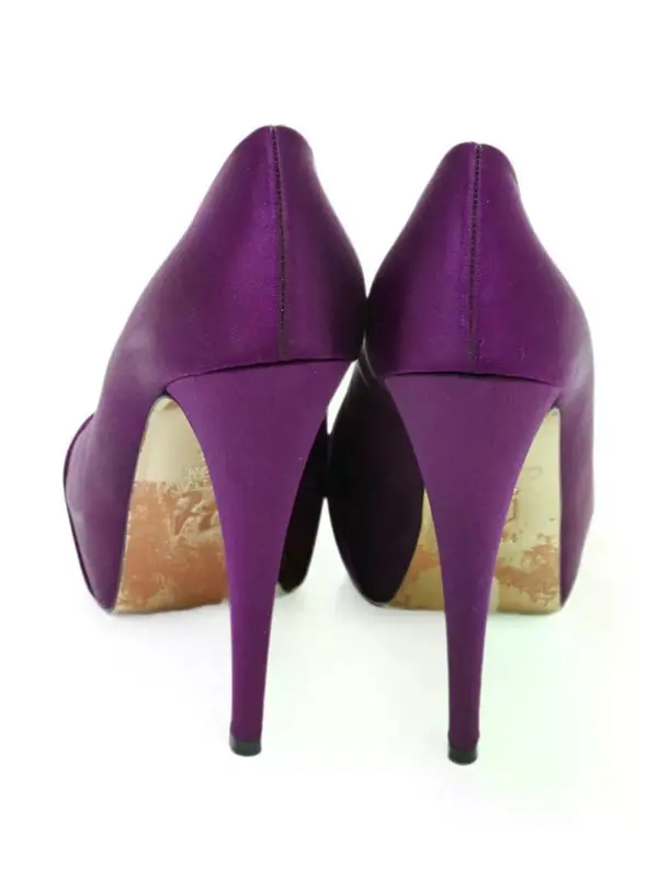 GINA Clair Hoodie Platform Pumps
