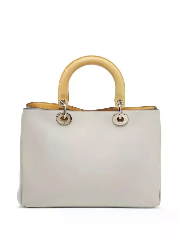 Dior Medium Diorissimo Leather Tote Bag - Neutrals